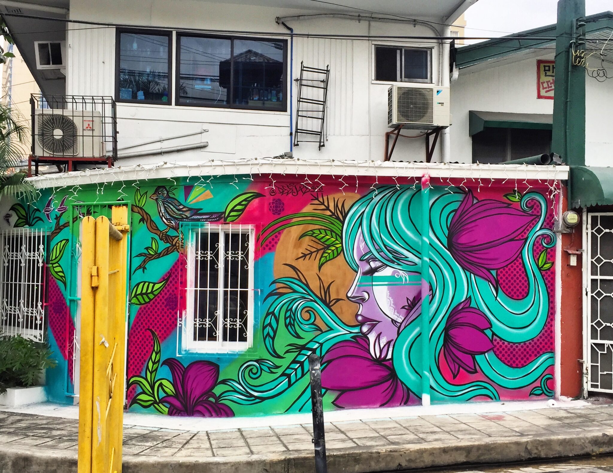 Dee Jae Pa’este Continues to Take His Art to the Streets