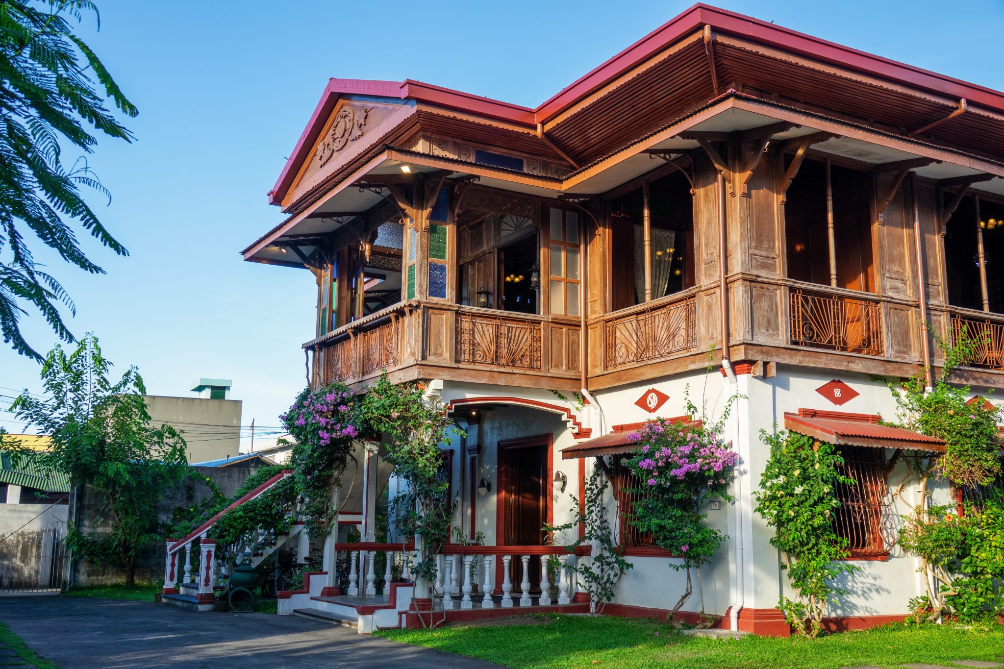 12 Family-Friendly Hotels for Your Bicol Vacation